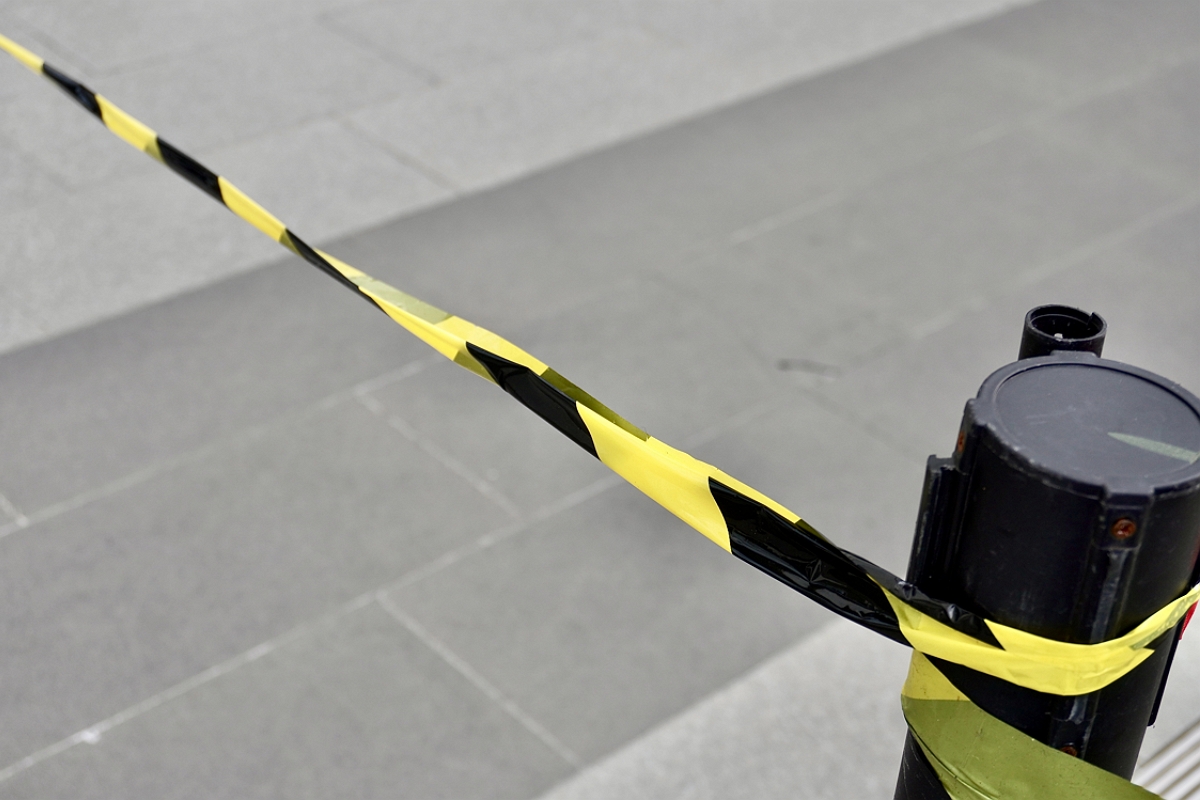 유명 女가수, 괴한 총에 맞아 사망…향년 22세